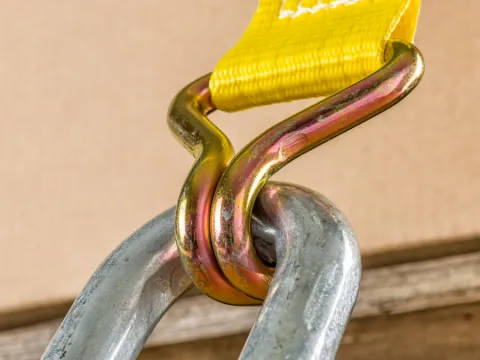 Ratchet Lashing: What It Is and How to Use It - SpanSet Indo